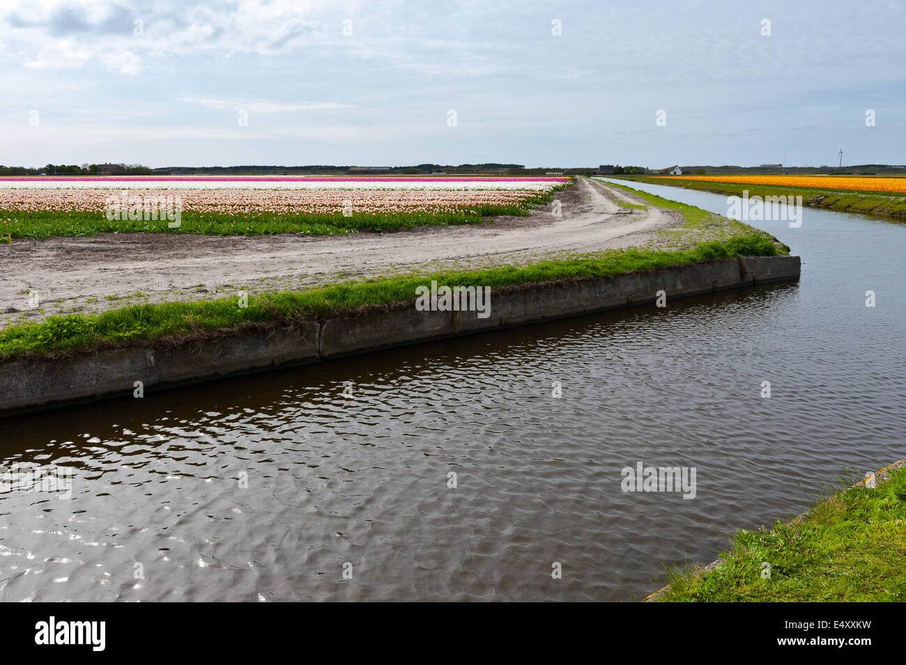 Canal irrigation hi-res stock photography and images - Alamy
