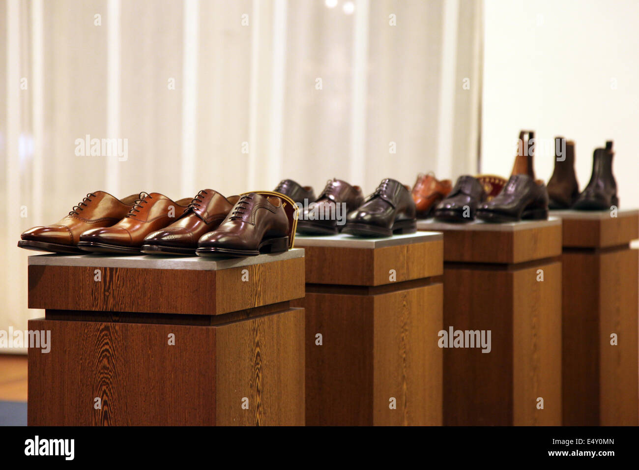 Men's retail store display hi-res stock photography and images - Alamy