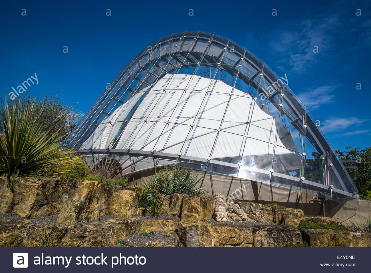 Davies Alpine House Kew Gardens Stock Photos & Davies Alpine House Kew ...