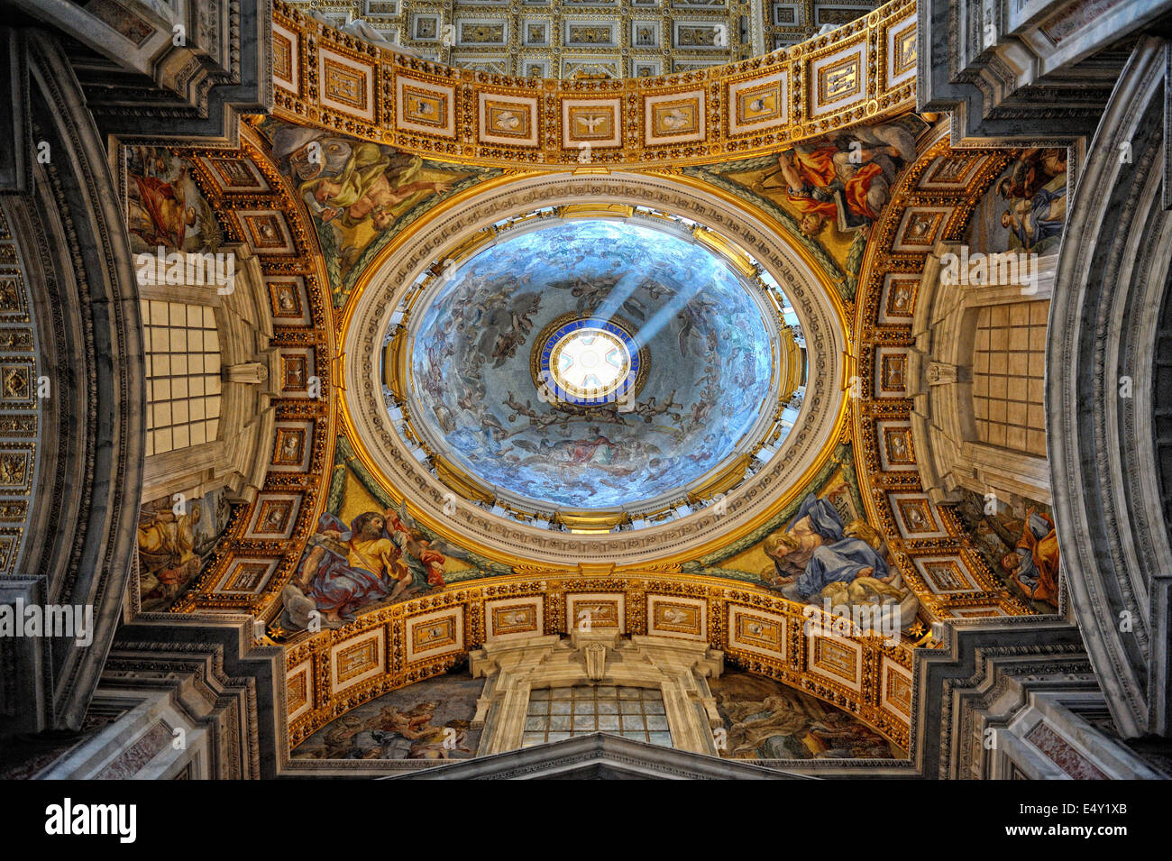 Roof of St. Peter's, Church. Vatican museum Stock Photo - Alamy