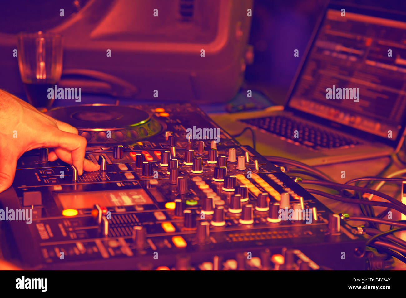 Dj equipment turntable computer disco hi-res stock photography and ...