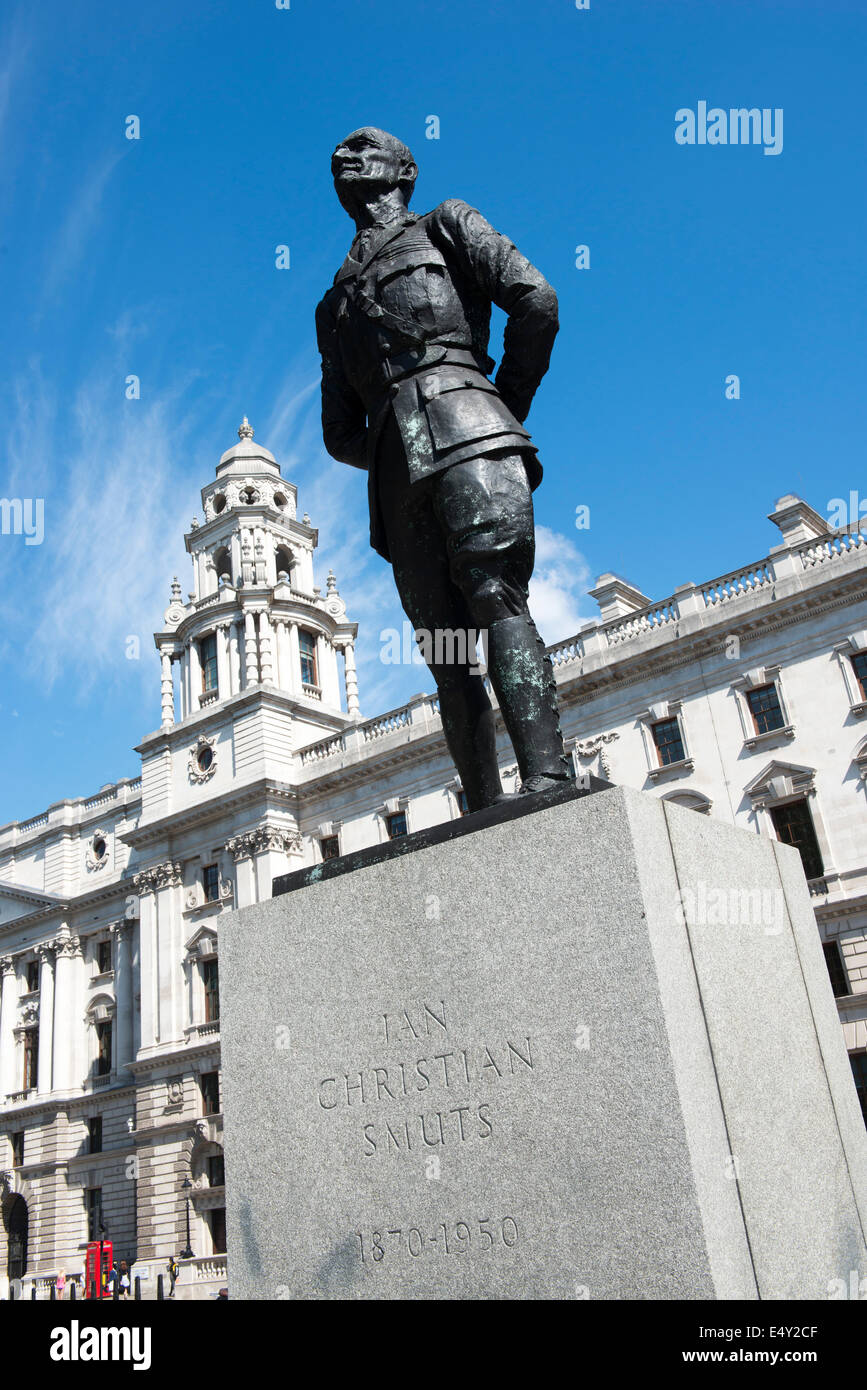 Ian Christopher Smuts Statue in London England UK Stock Photo - Alamy