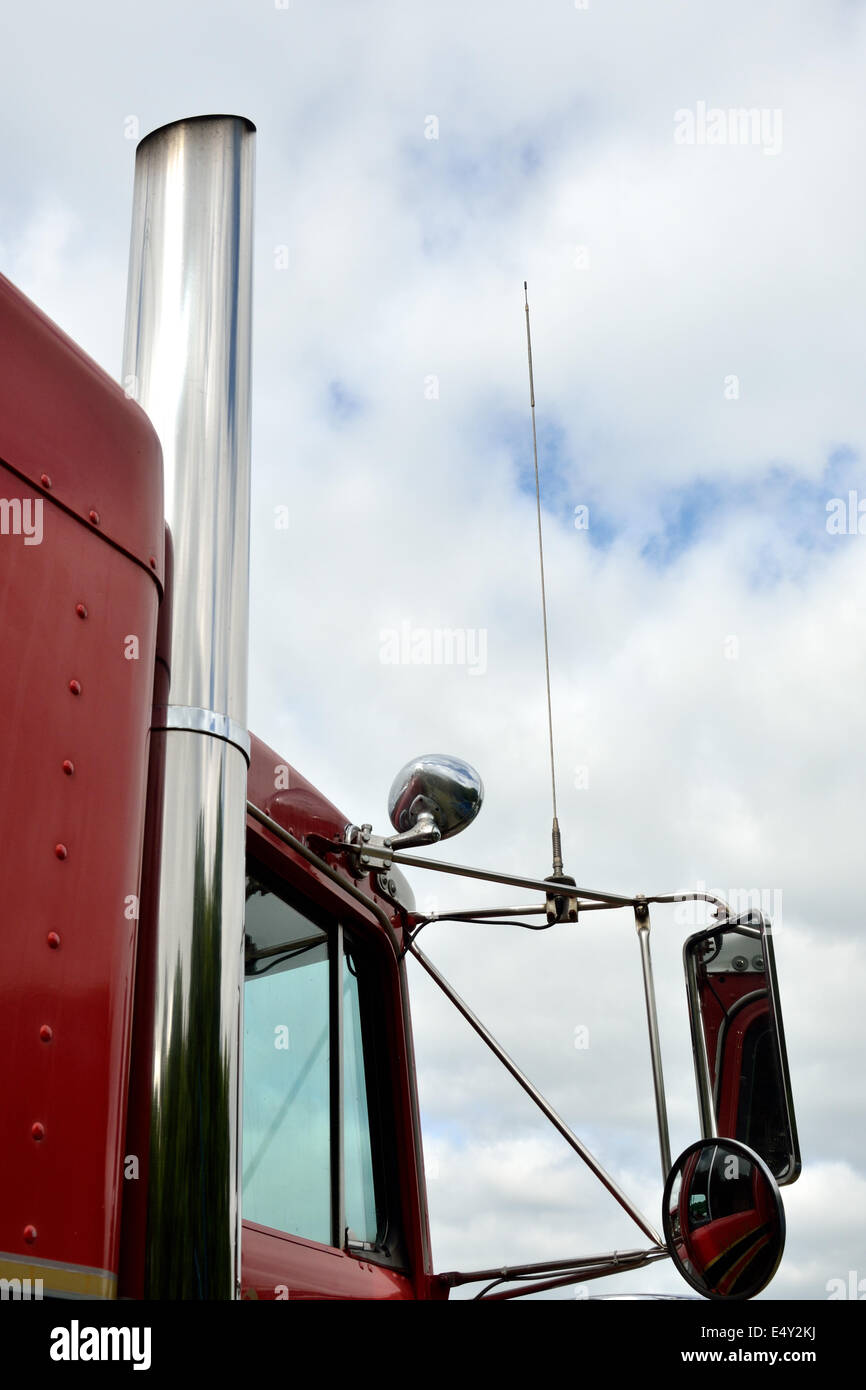 Lorry engine cab Stock Photo - Alamy