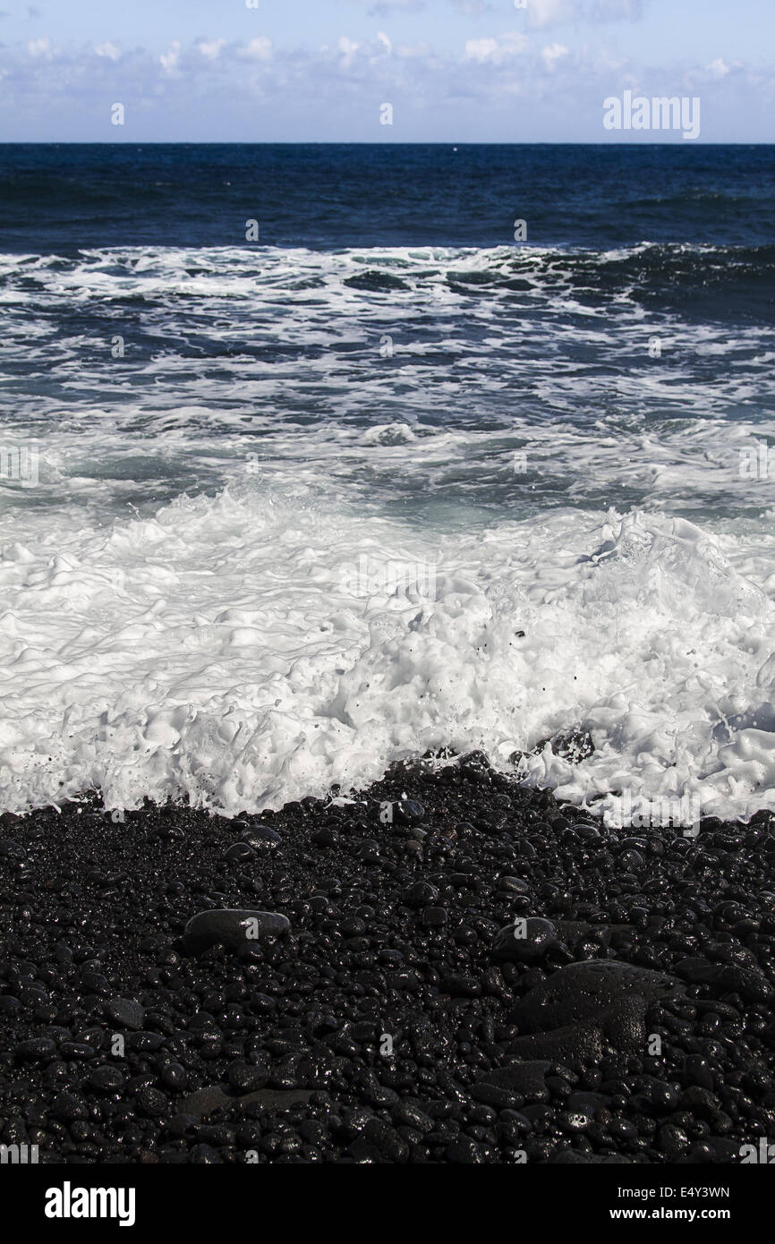 Pushing tide hi-res stock photography and images - Alamy