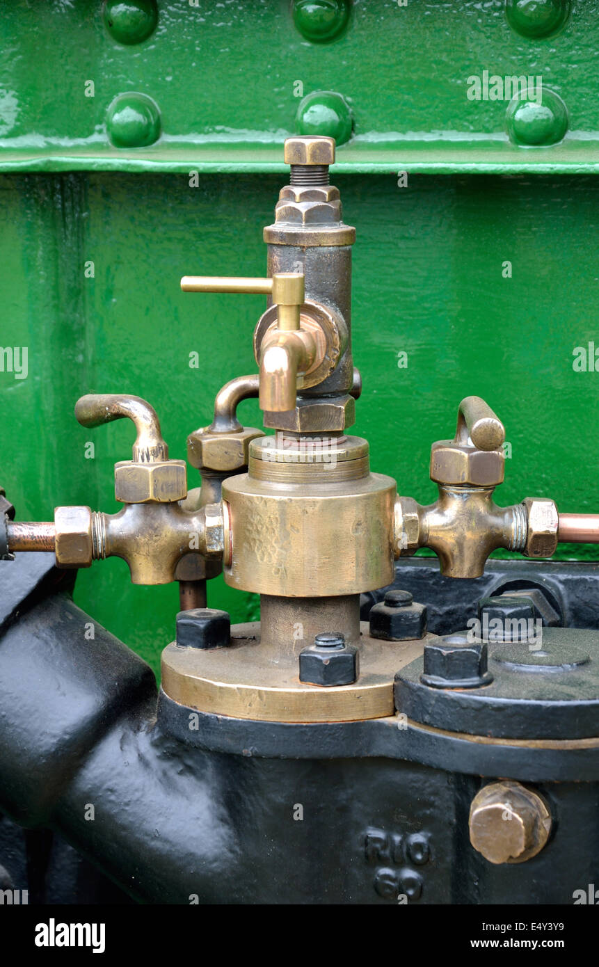Brass steam engine valves hi-res stock photography and images - Alamy