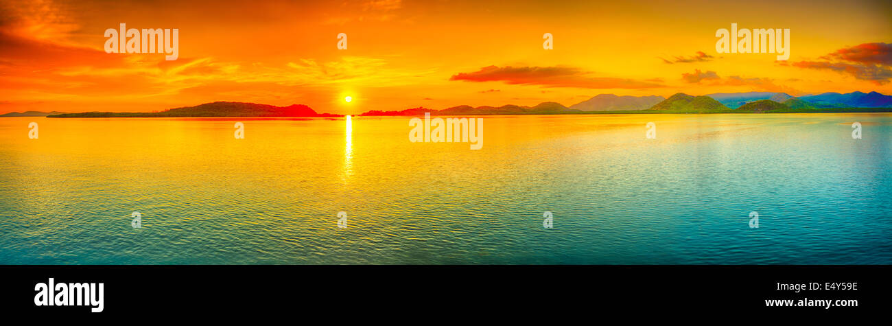 Tropical island sunset philippines time hi-res stock photography and ...