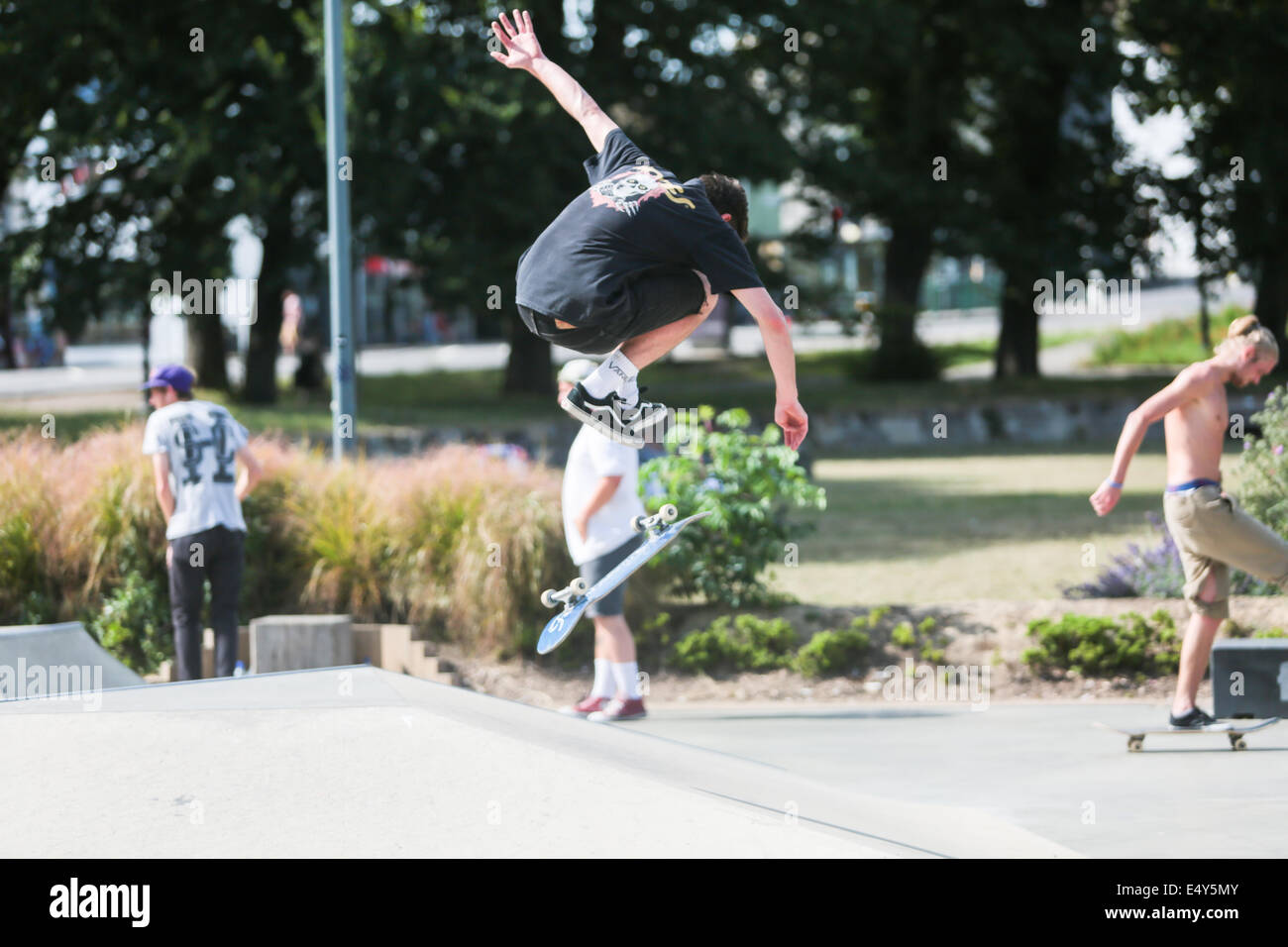 The Level Skate Park High Resolution Stock Photography and Images - Alamy