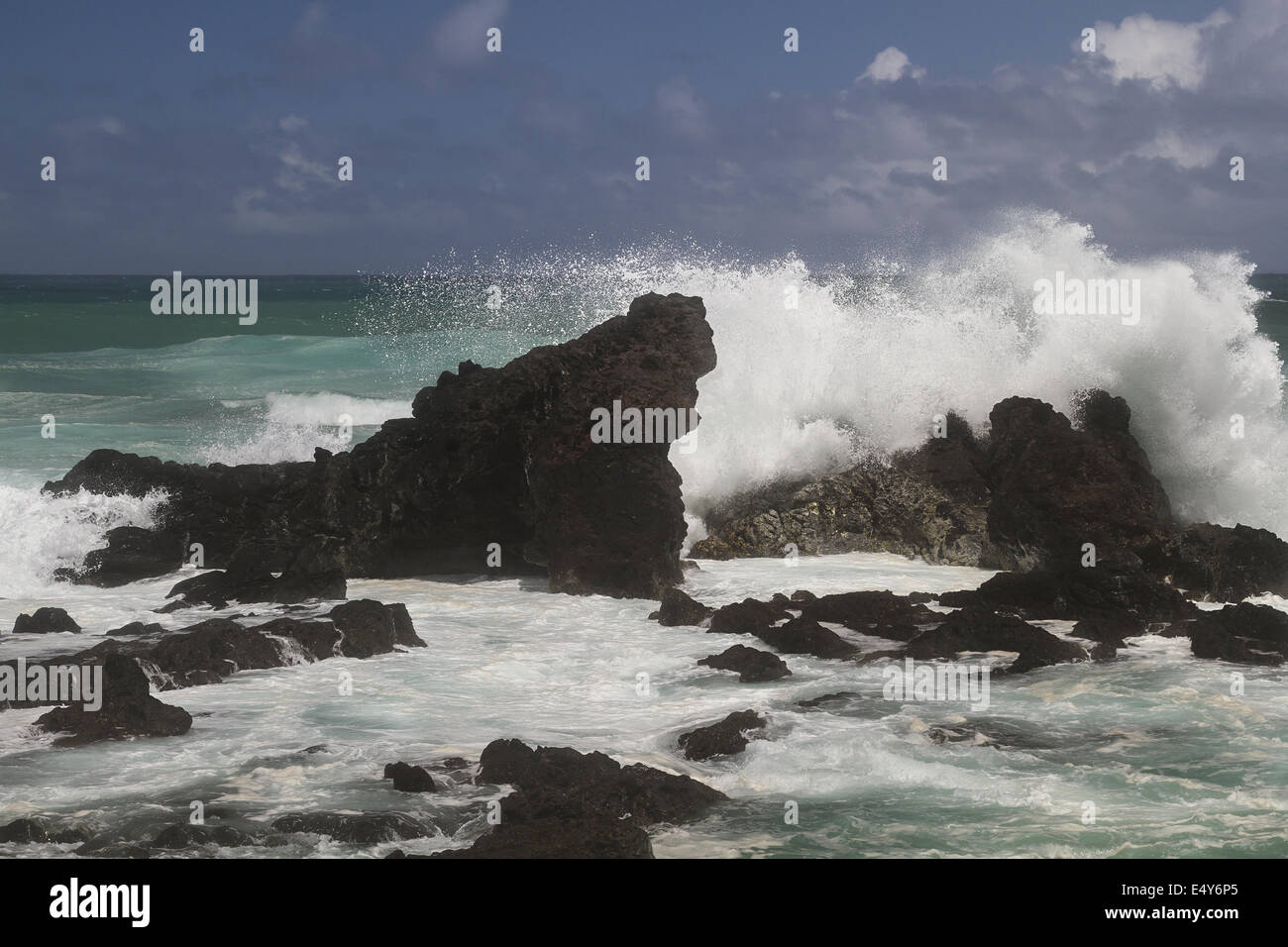 Wave capture hi-res stock photography and images - Alamy