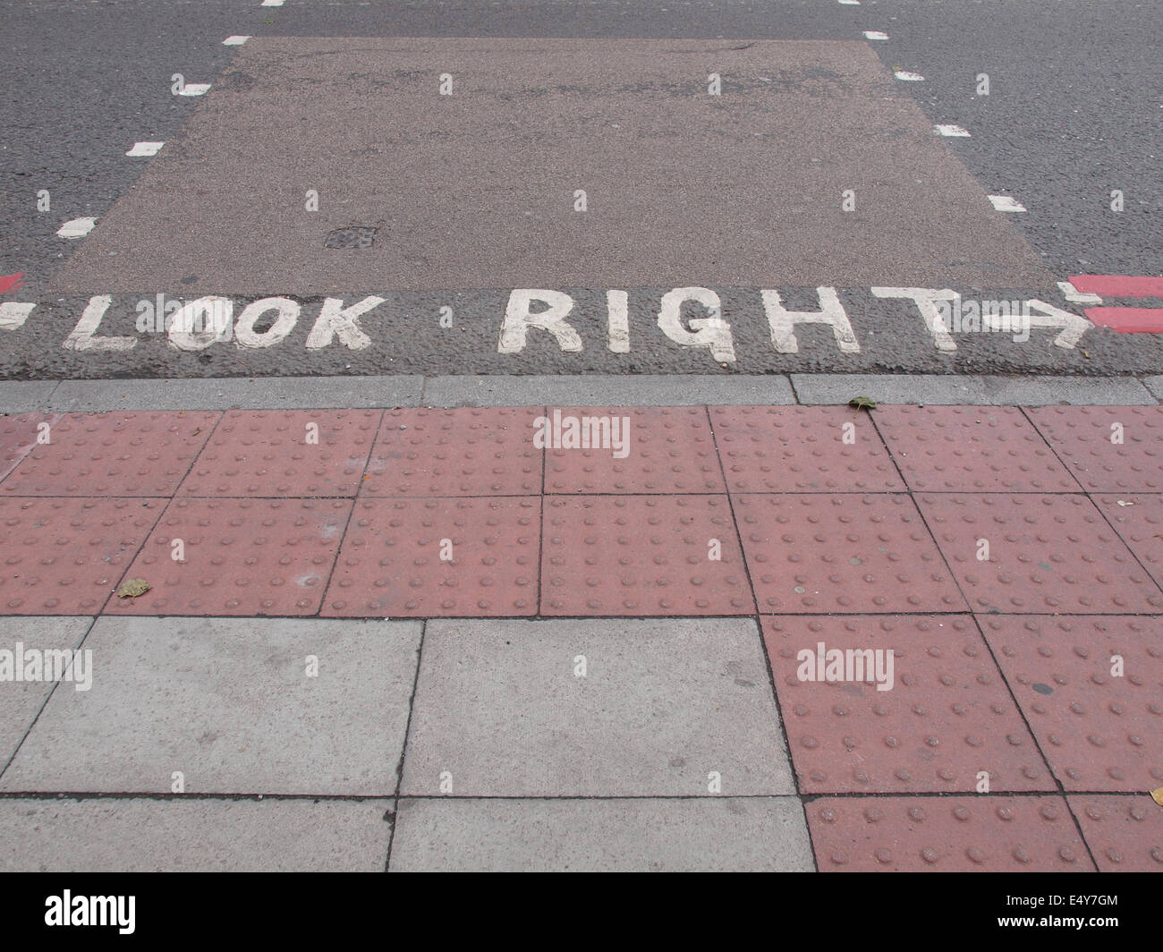 Look Right sign Stock Photo - Alamy