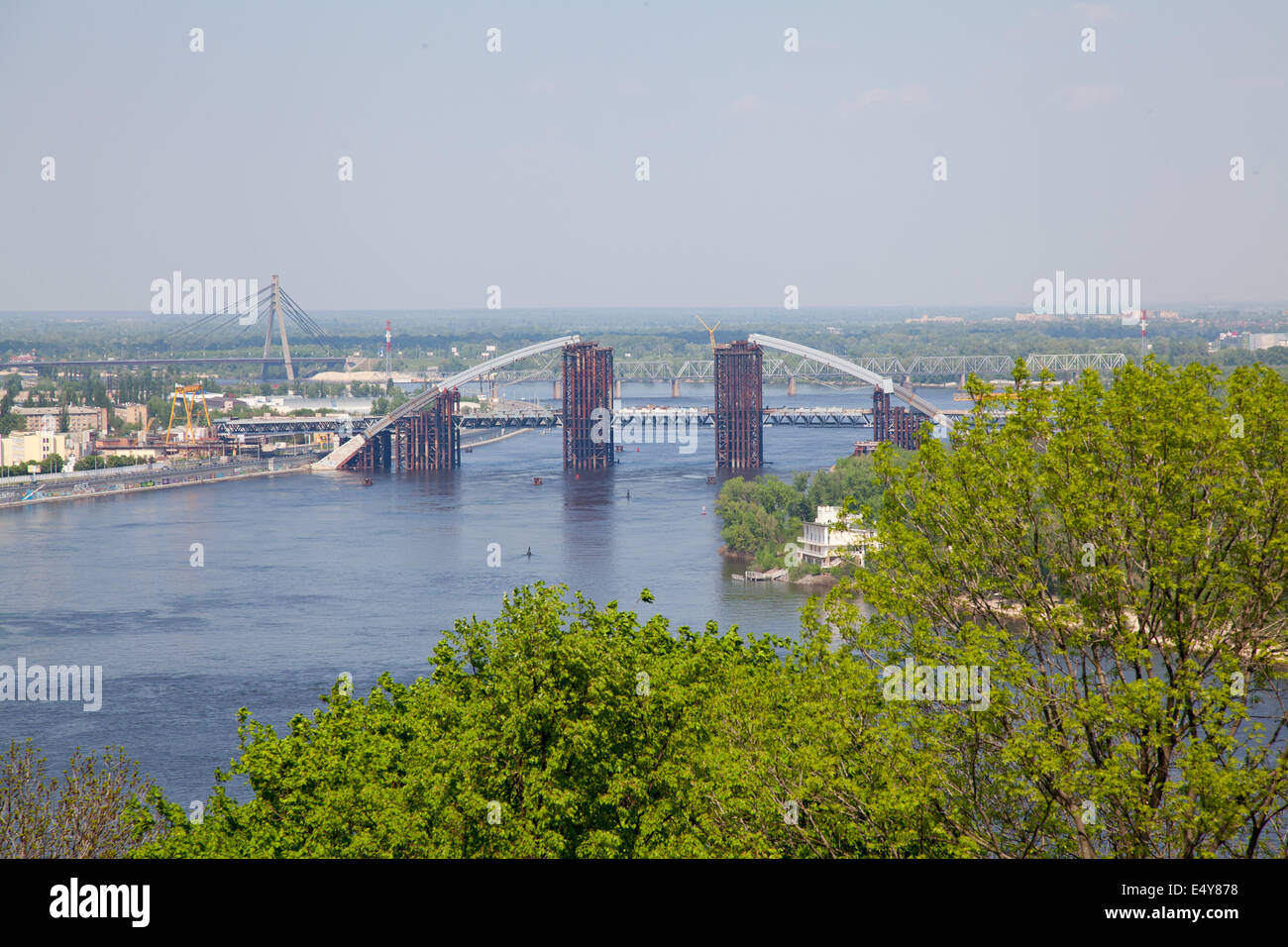 Kiev dnieper river and bridge Stock Photo - Alamy