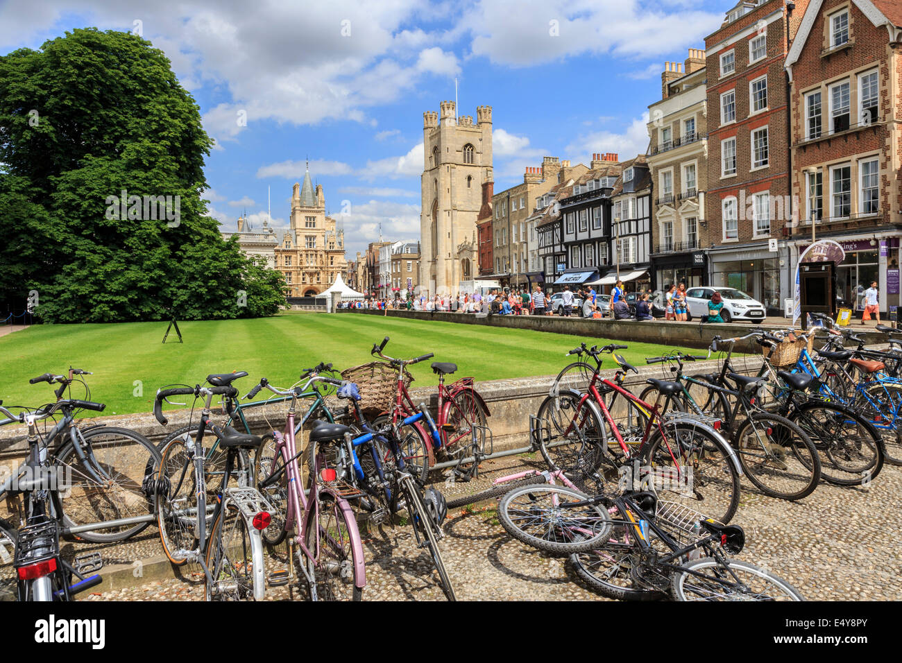 city of cambridge kings college cycles england uk gb Stock Photo - Alamy