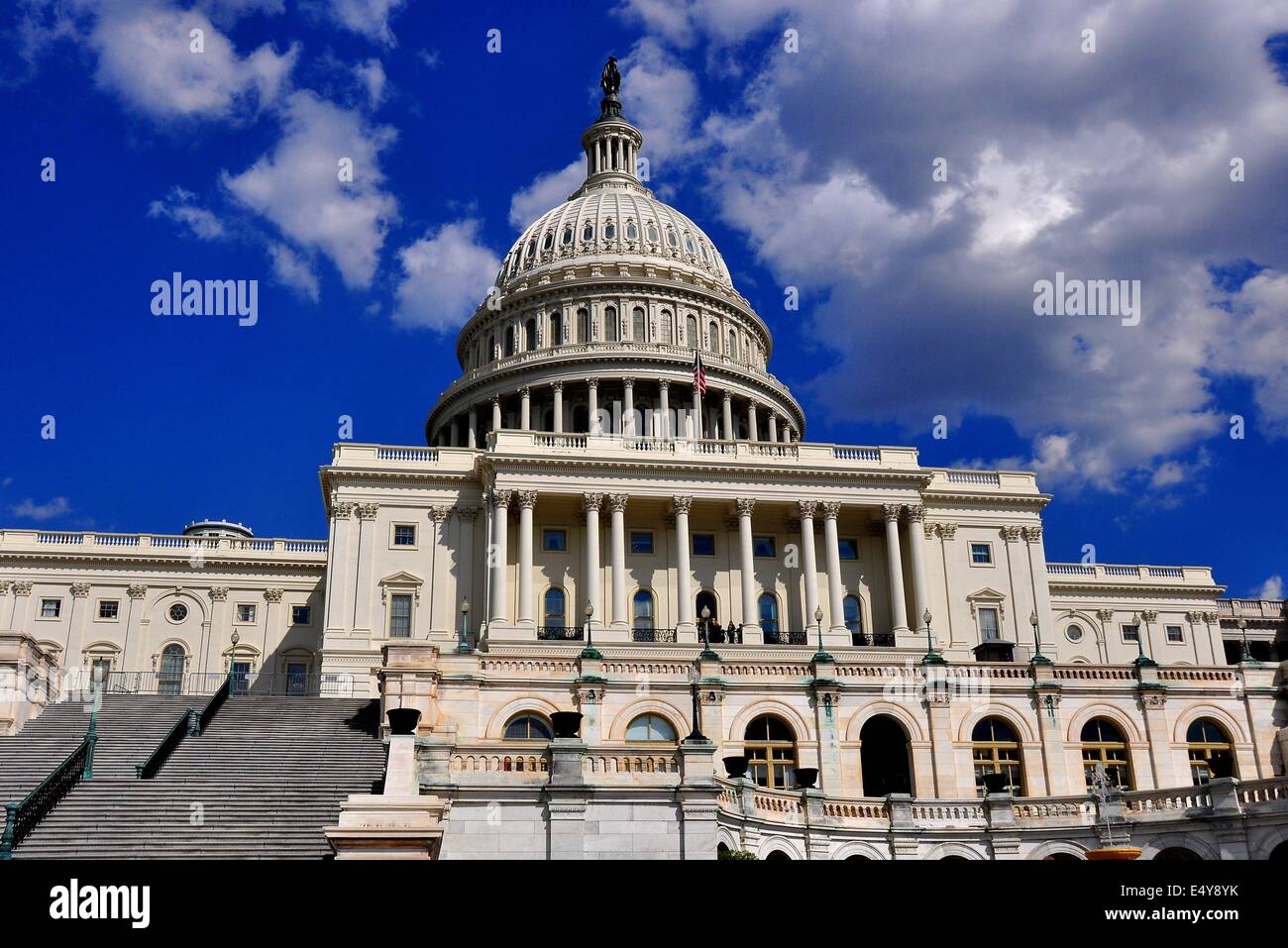 Washington, DC: West front of the United States Capitol with its great ...