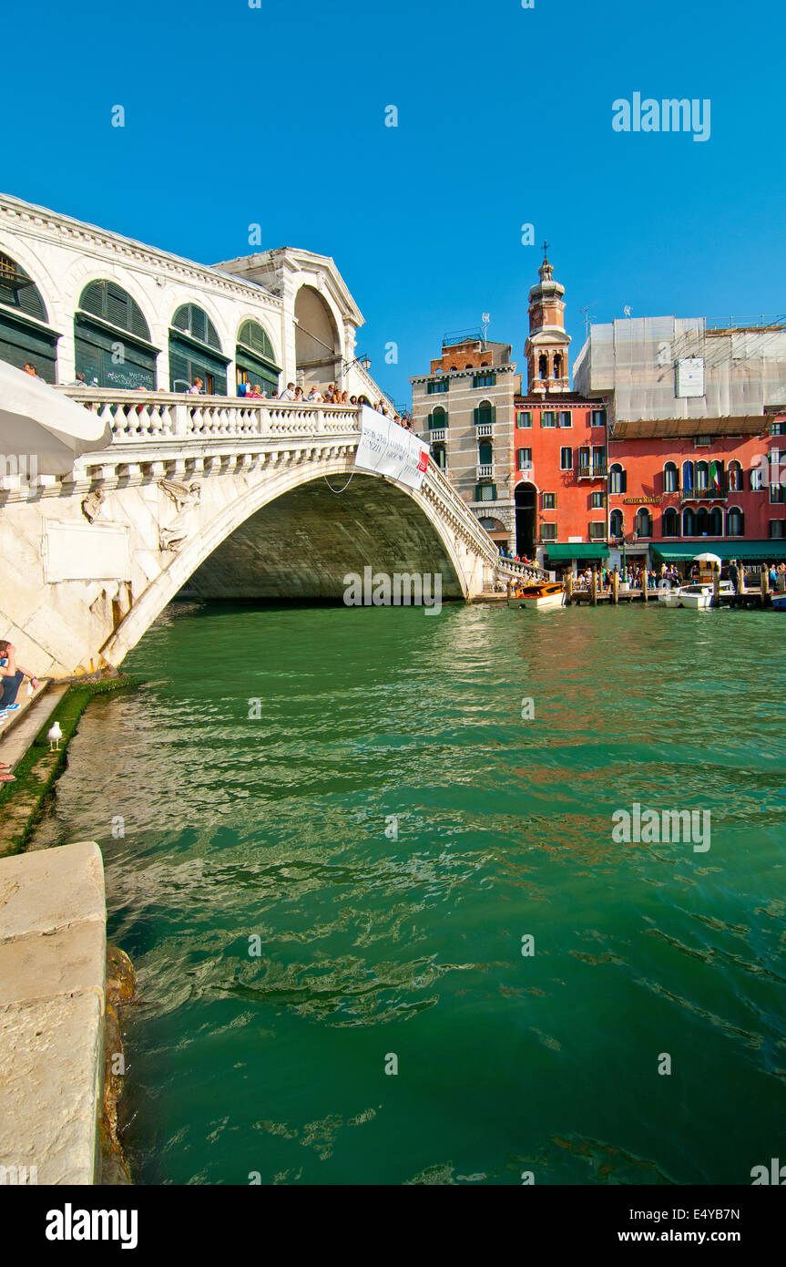 Rialto bridge view hi-res stock photography and images - Alamy