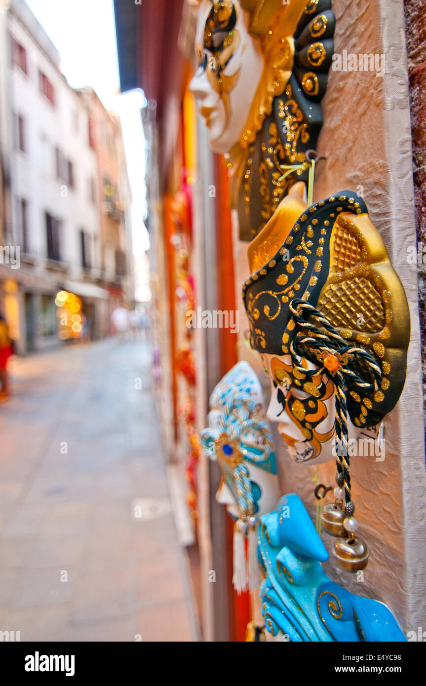 Venice souvenir shop hi-res stock photography and images - Alamy