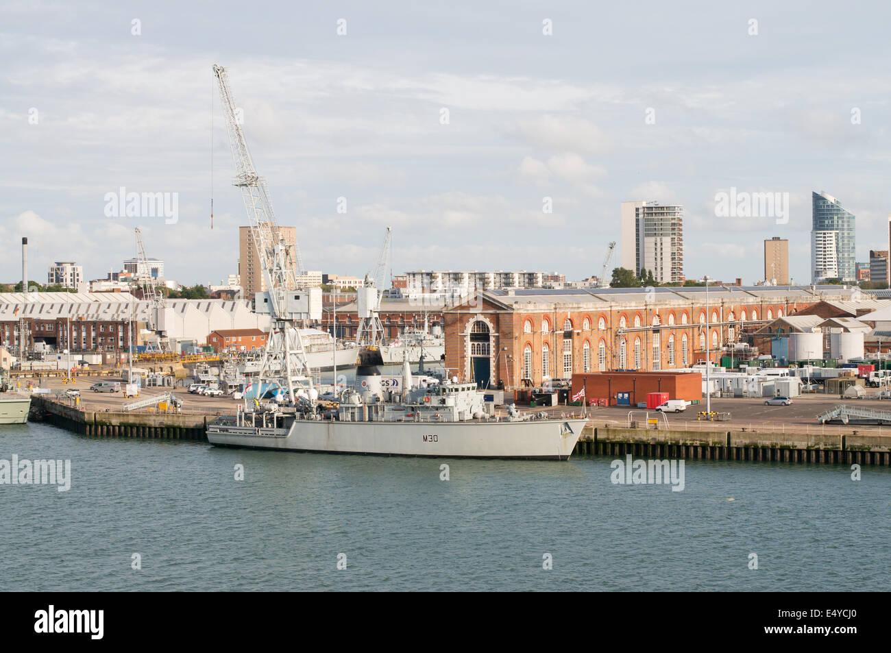Hunt Class Minesweeper High Resolution Stock Photography and Images - Alamy