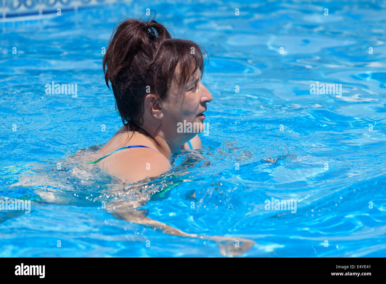 Beautiful middle aged bikini woman hi-res stock photography and images ...