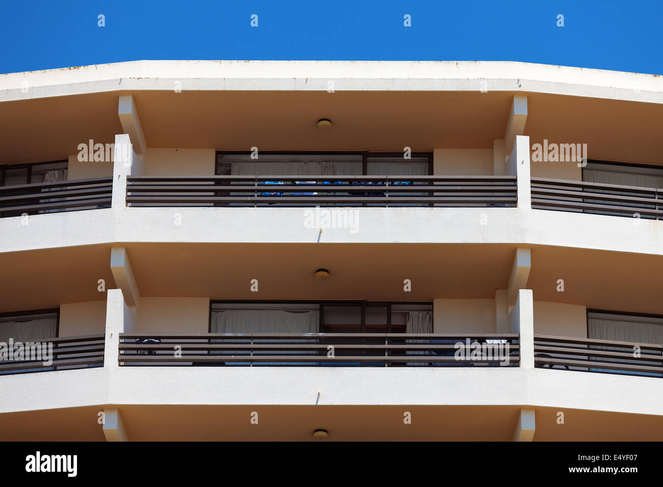 Exterior of a modern apartment block Stock Photo - Alamy