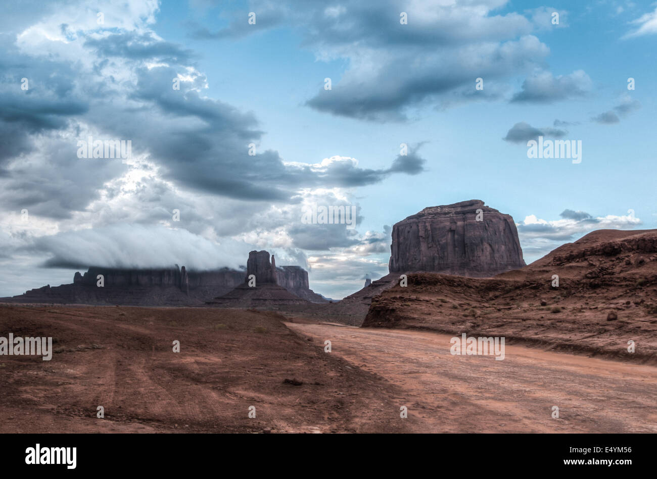 Street monument valley hi-res stock photography and images - Alamy