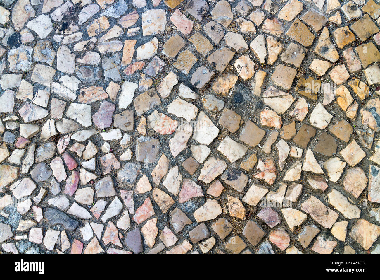 Pebbles road hi-res stock photography and images - Alamy