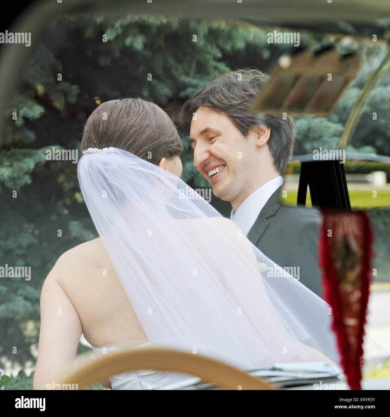 Happy is the bride hi-res stock photography and images - Alamy