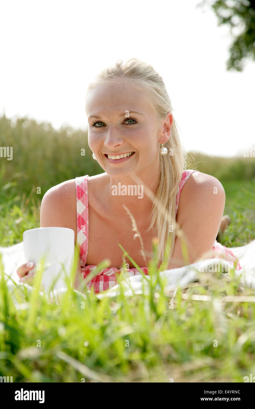 blonde girl smiling Stock Photo - Alamy