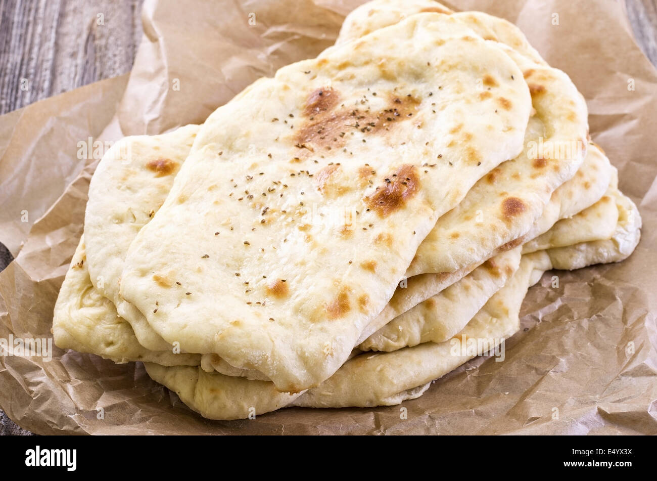Iranian flatbread hi-res stock photography and images - Alamy