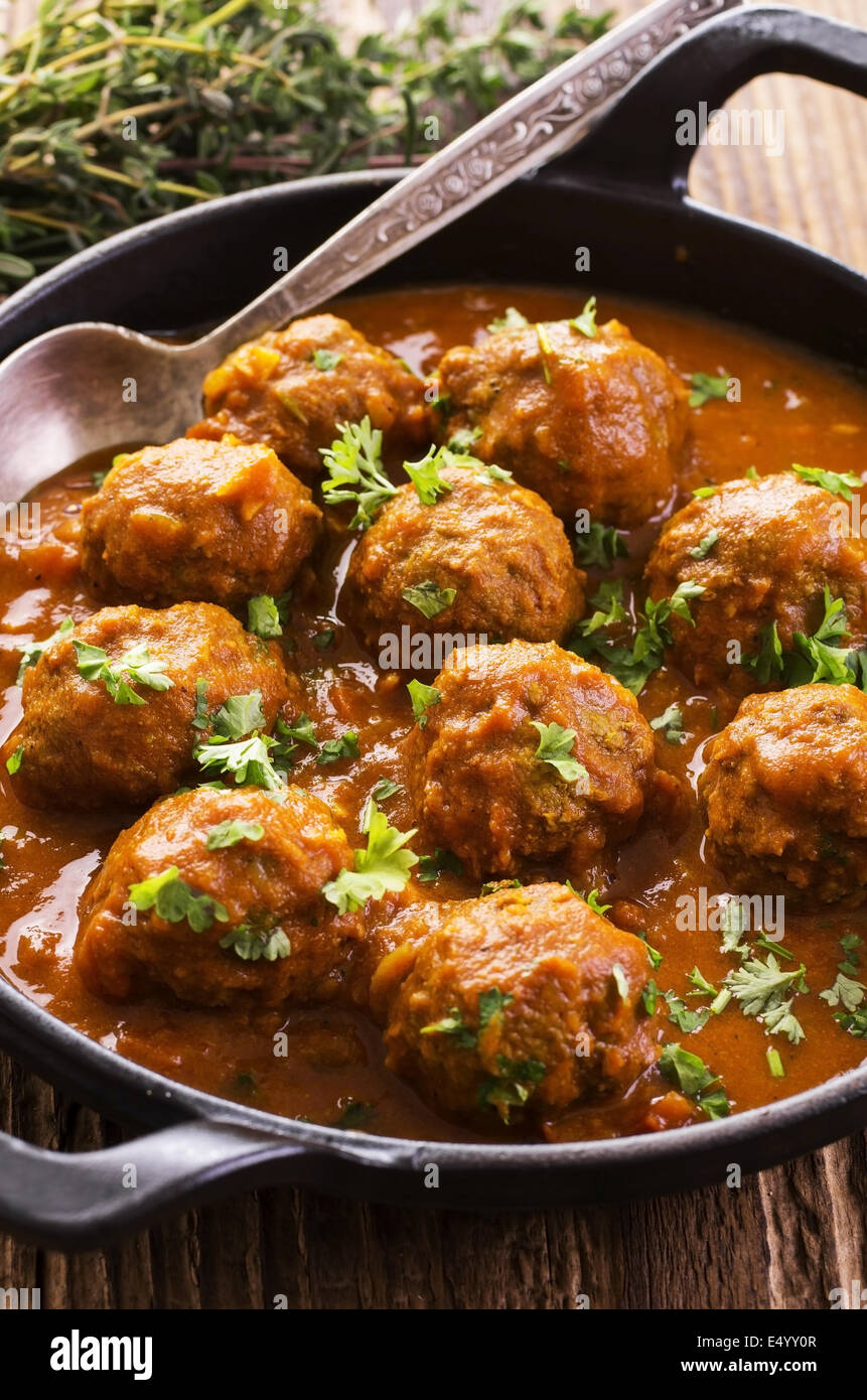 meatballs kufteh in the sauce Stock Photo - Alamy