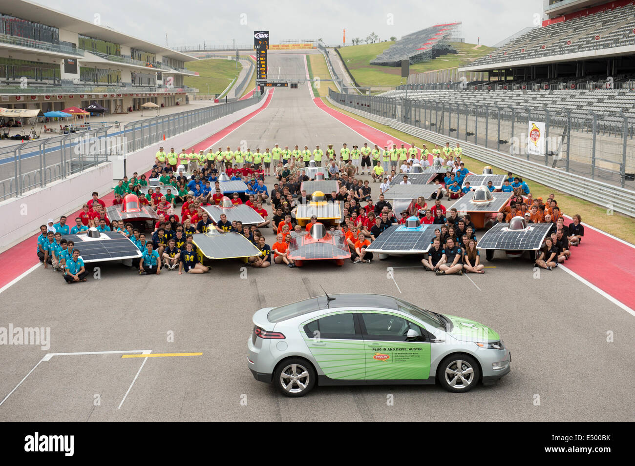 students during qualifying races of the American Solar Challenge. The ...