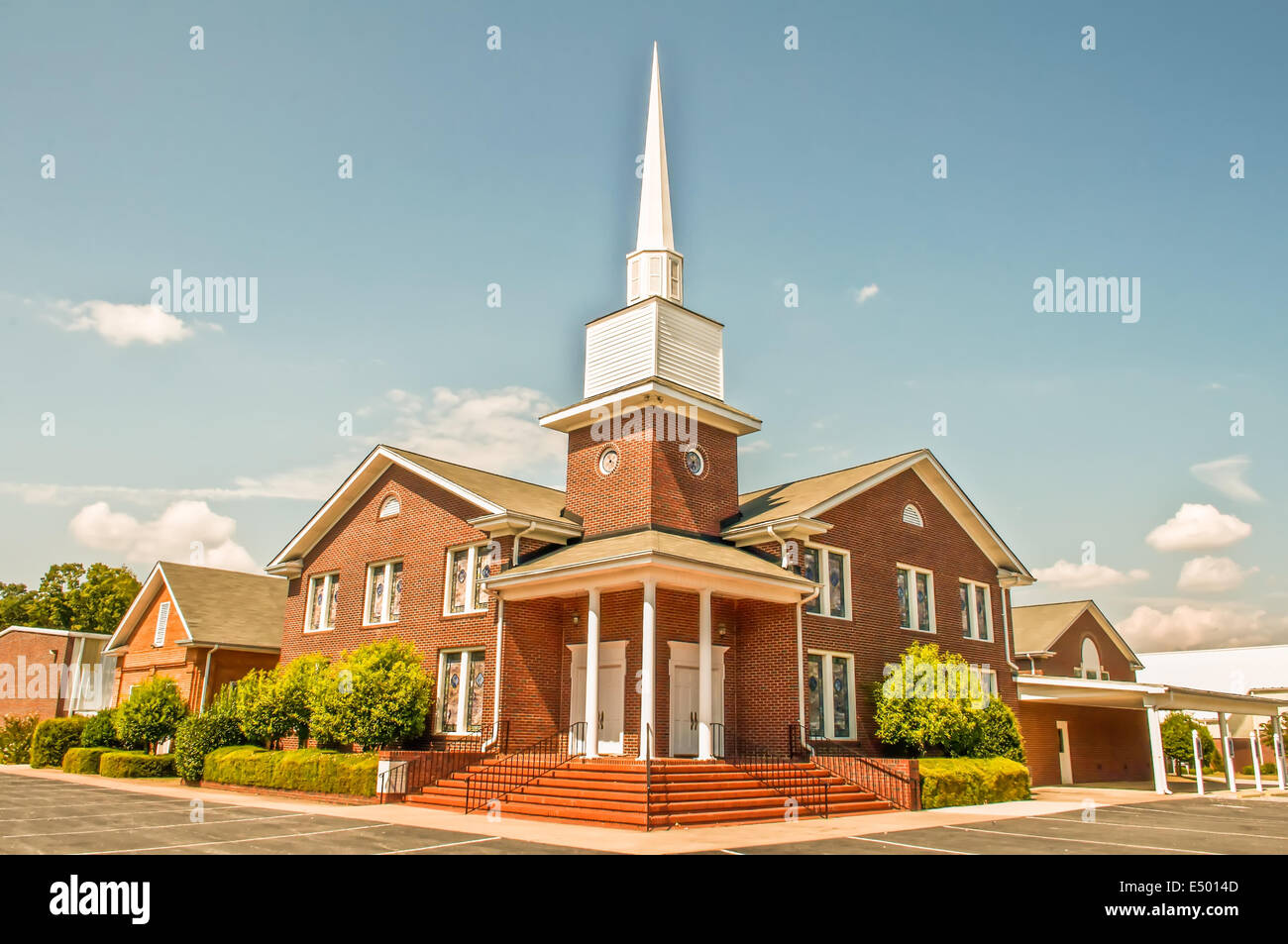 Modern catholic church exterior hi-res stock photography and images - Alamy