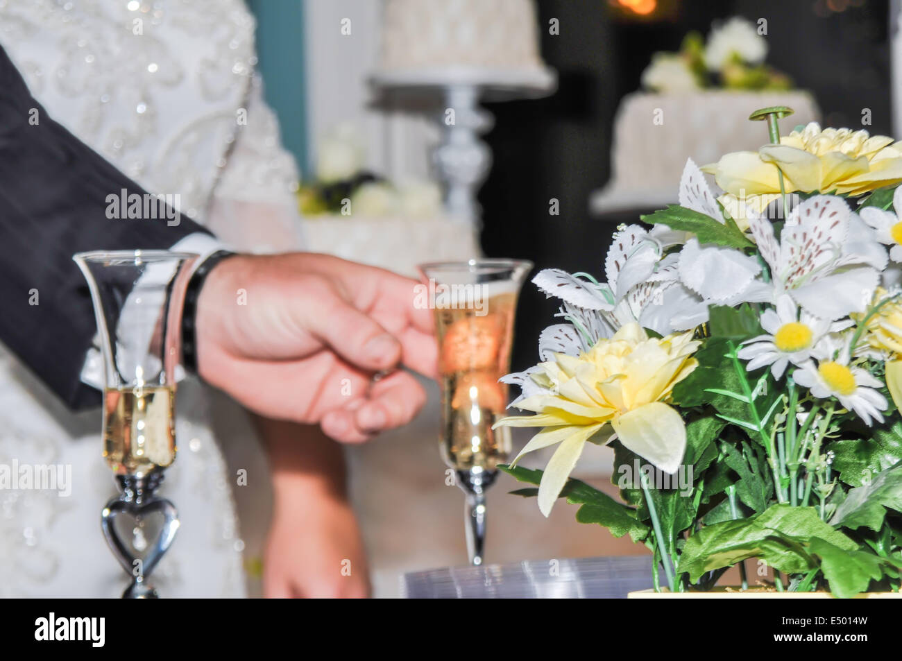 Bride groom champagne glasses hi-res stock photography and images - Alamy