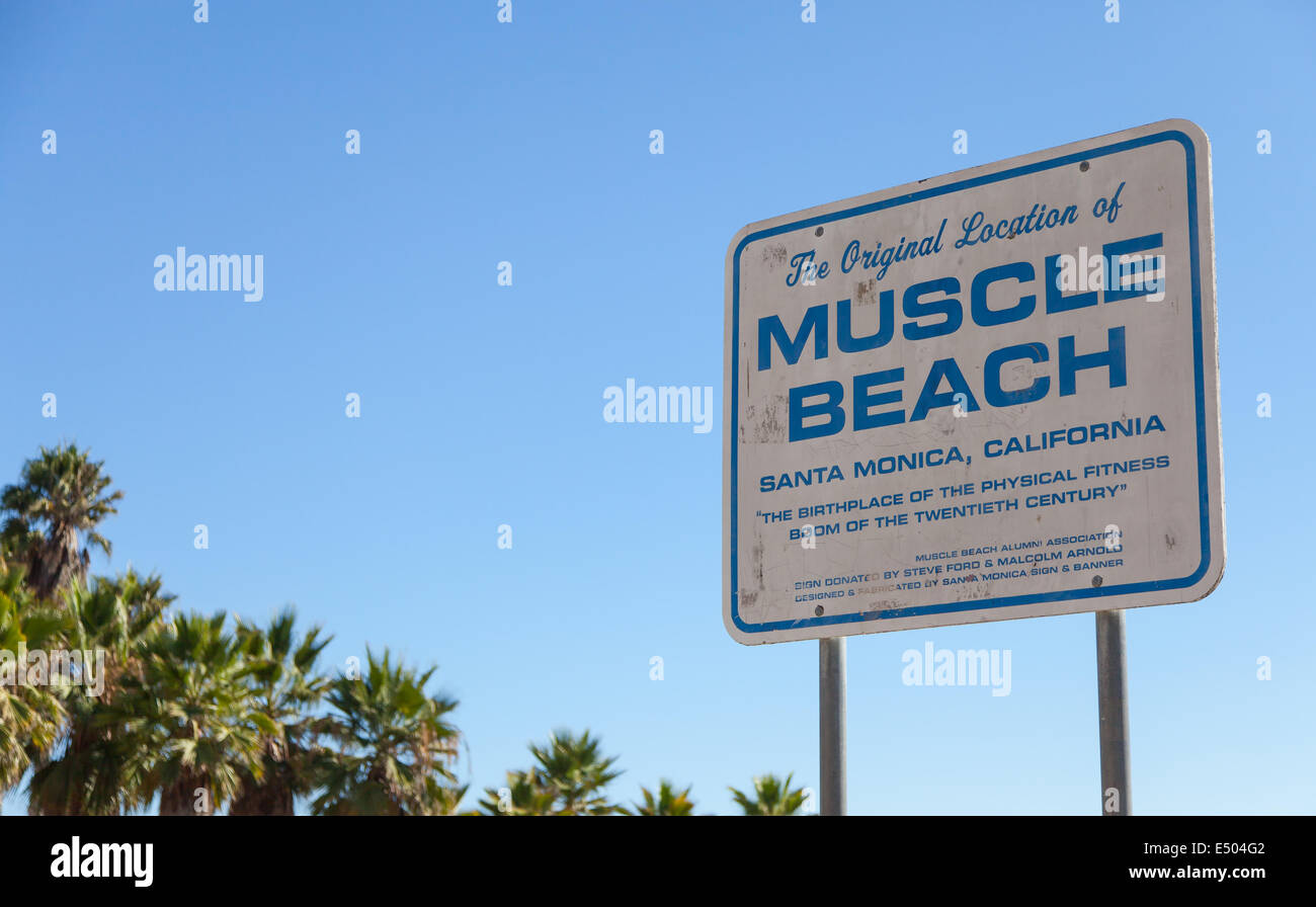 Muscle beach landmark outdoor hi-res stock photography and images - Alamy