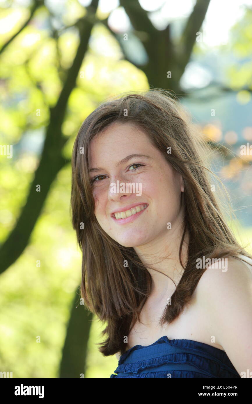 Woman beautiful cute smile use hi-res stock photography and images - Alamy