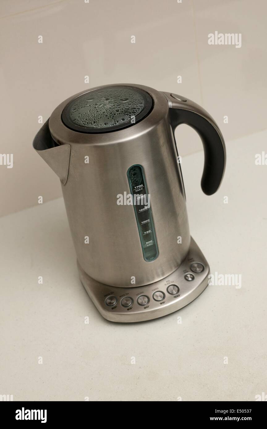 New kettle boiling hi-res stock photography and images - Alamy