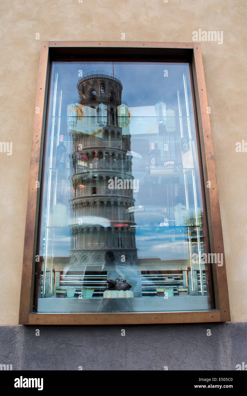 Cafe pisa italy hi-res stock photography and images - Alamy