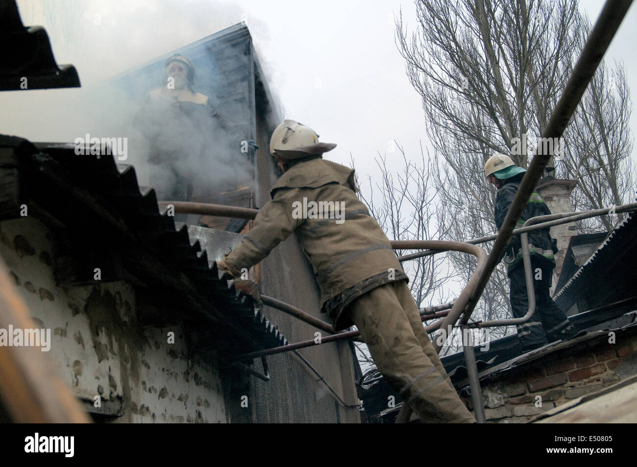 building on fire Stock Photo - Alamy