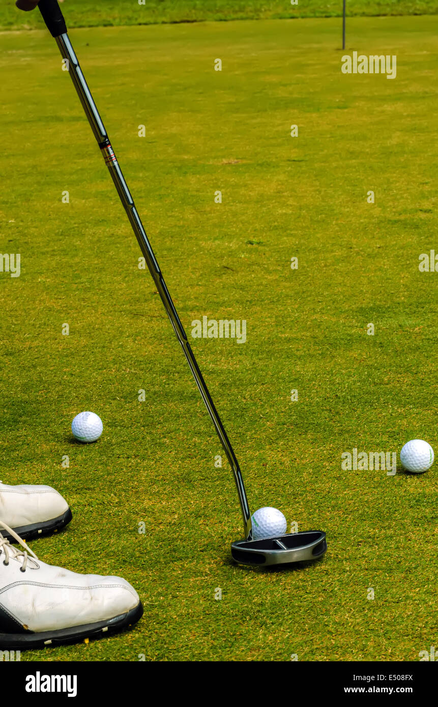 Golfer putting golf ball in hi-res stock photography and images - Alamy