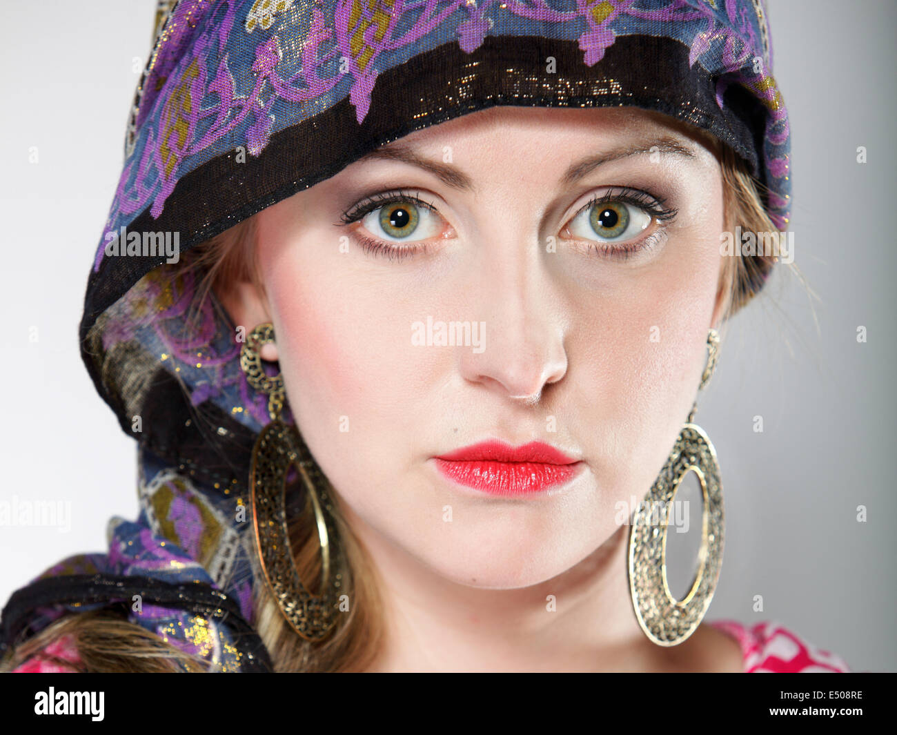 Woman portrait headscarf art hi-res stock photography and images - Alamy