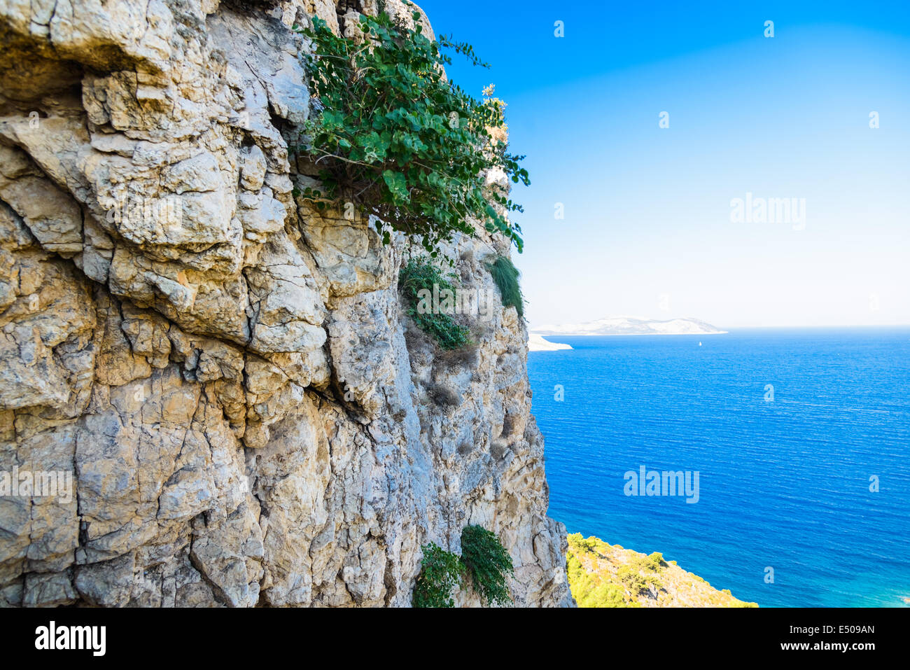 Sunny seascape marine bay beach hi-res stock photography and images - Alamy