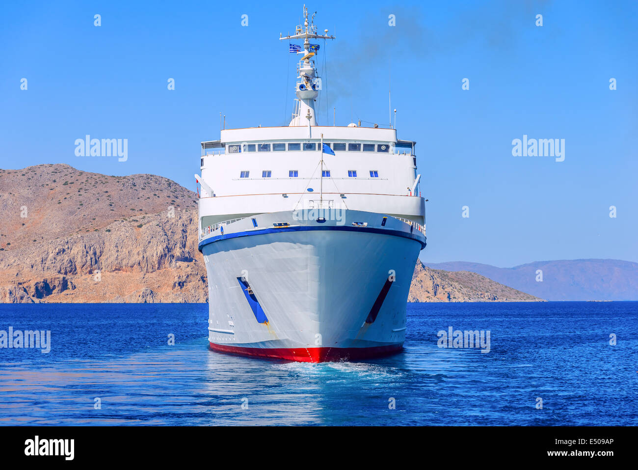 Aerial view side view luxury ship at sea hi-res stock photography and ...