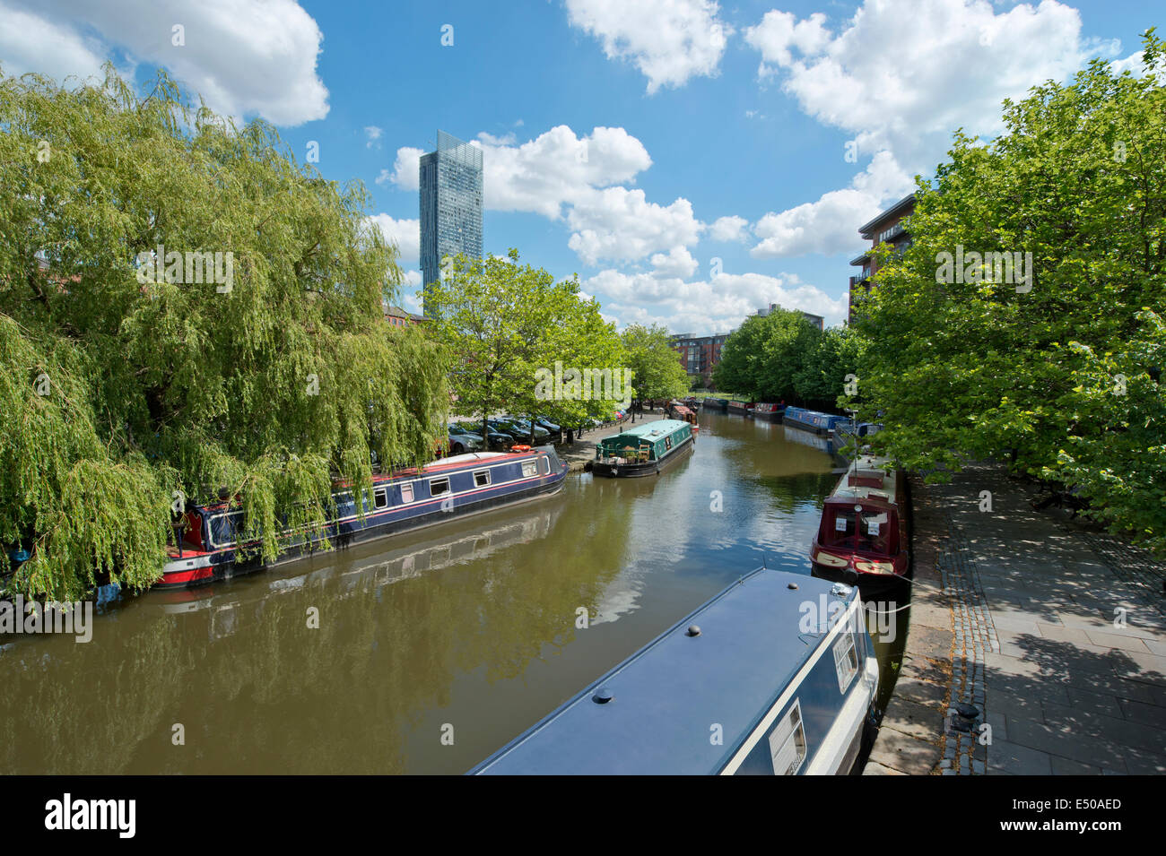 The Castlefield Urban Heritage Park and historic inner city canal ...