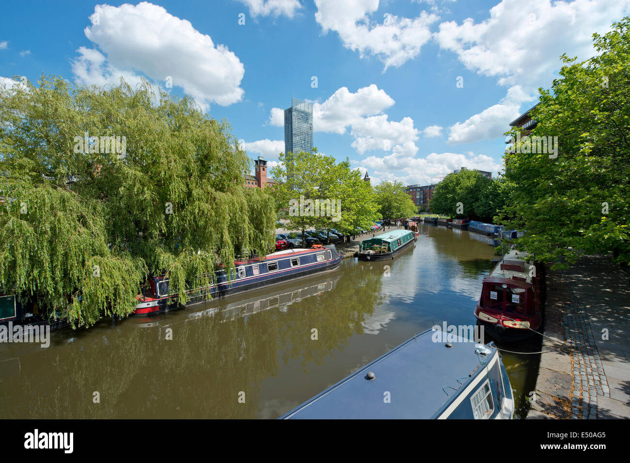 The Castlefield Urban Heritage Park and historic inner city canal ...