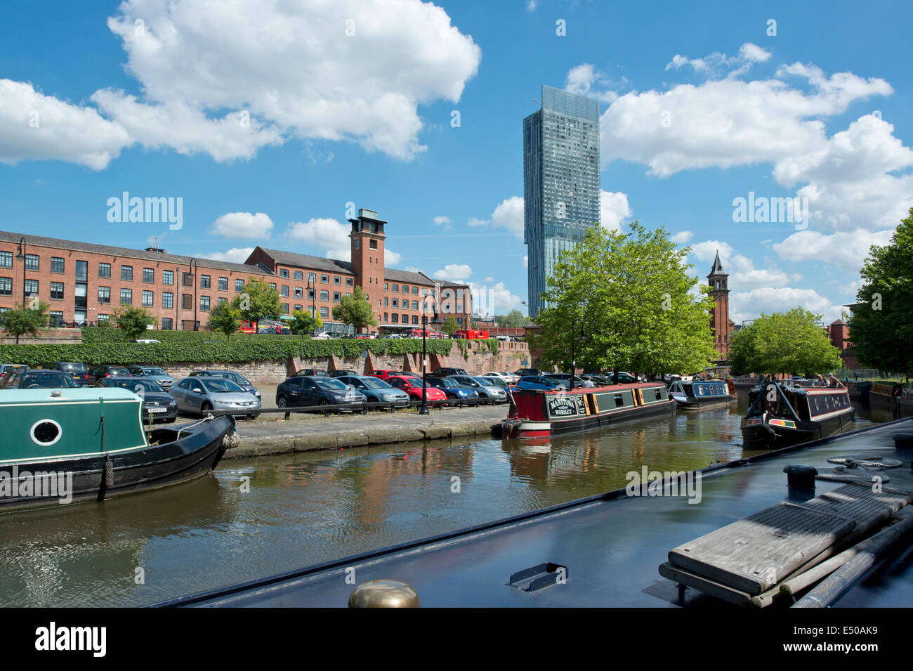 The Castlefield Urban Heritage Park and historic inner city canal ...
