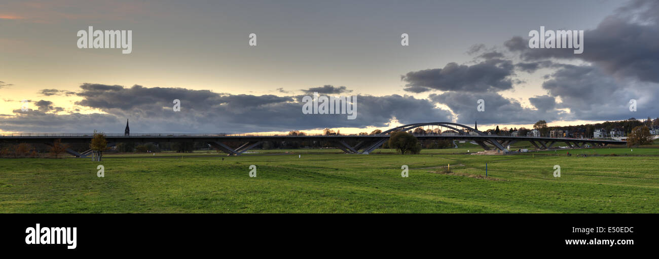 Neuer radweg hi-res stock photography and images - Alamy