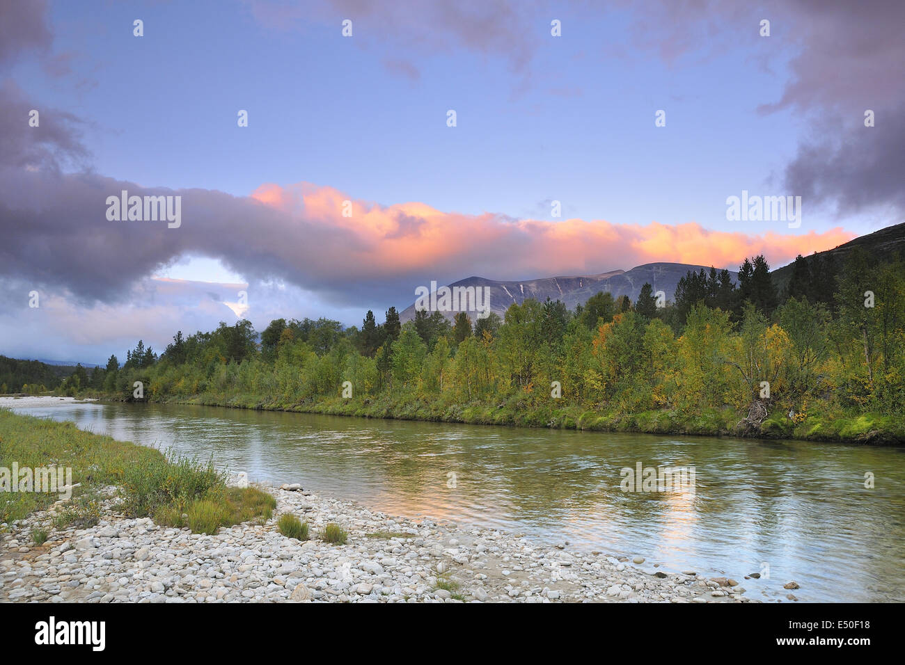 Atna river hi-res stock photography and images - Alamy