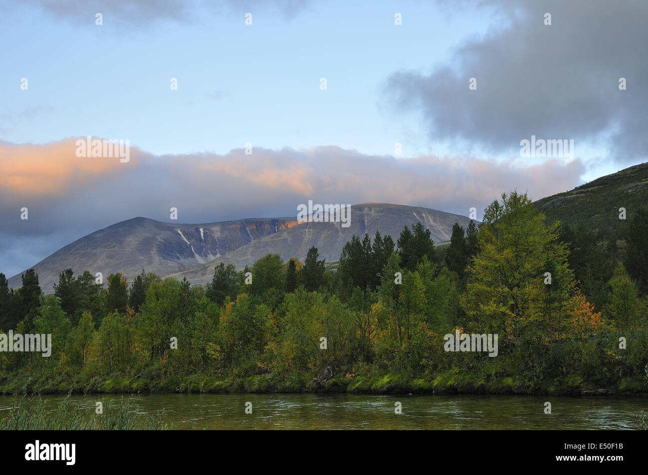 Atna river hi-res stock photography and images - Alamy