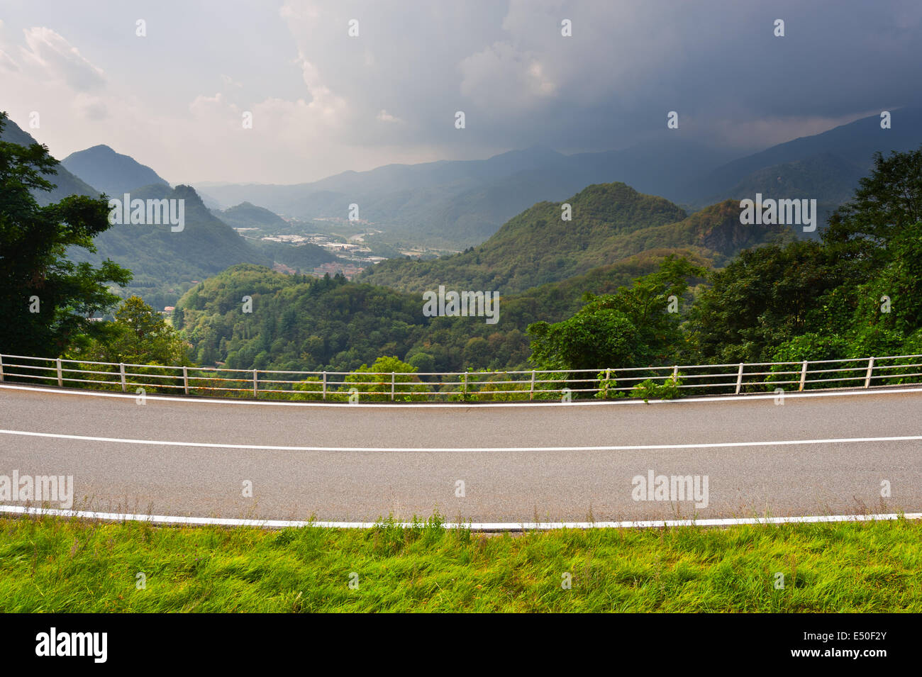 Speed cyclone hi-res stock photography and images - Alamy