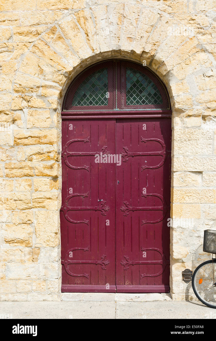 Vintage door frame hi-res stock photography and images - Alamy