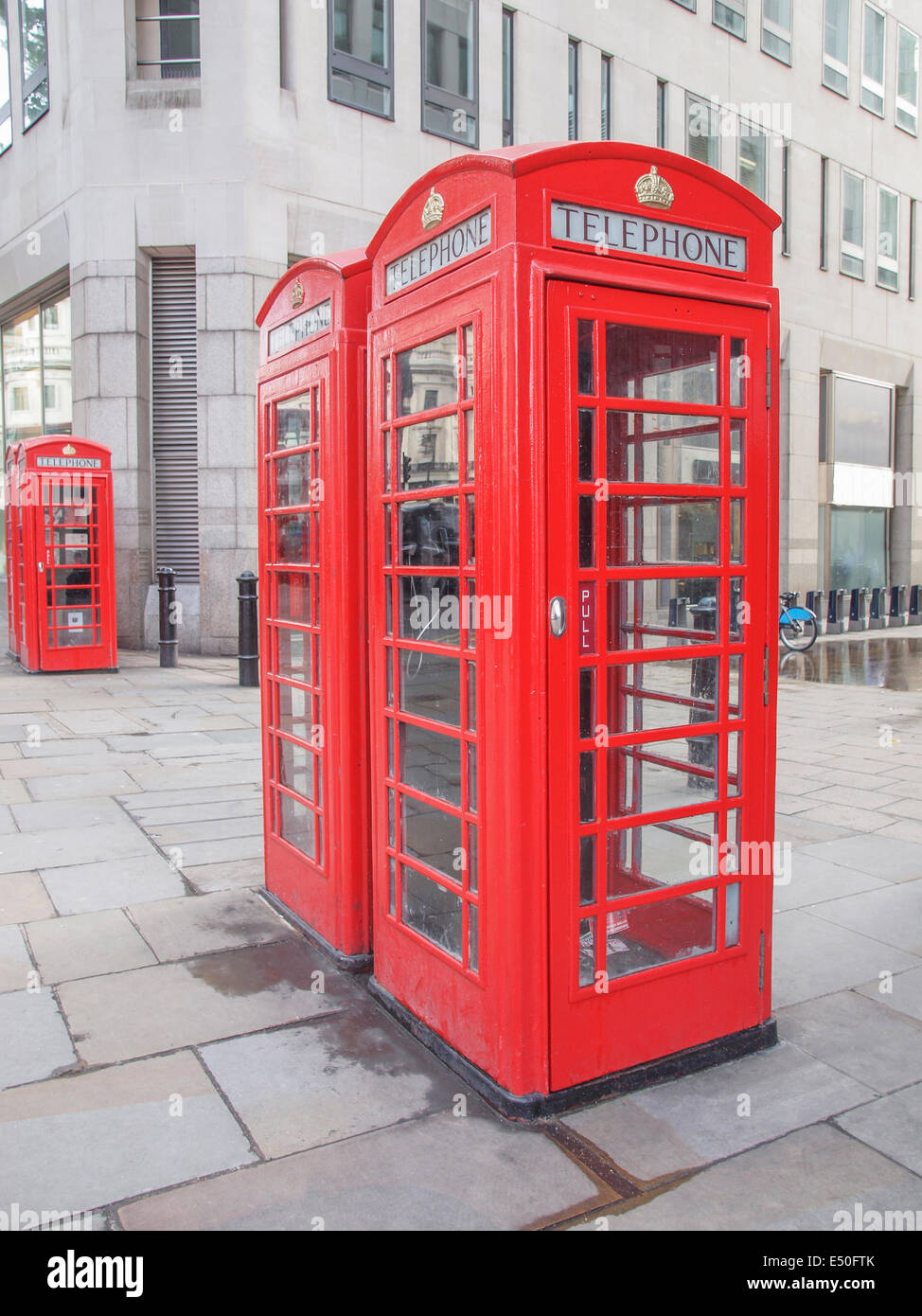 London telephone box Stock Photo - Alamy