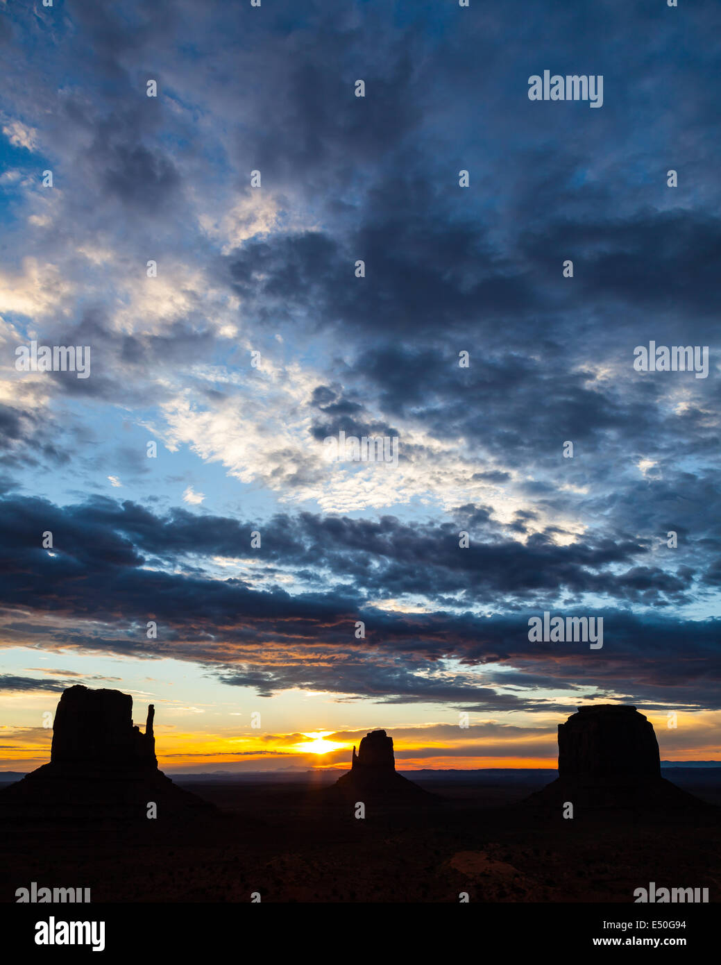 Monument Valley Sunrise Stock Photo - Alamy