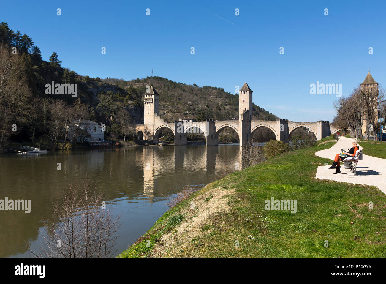 Medieval stone bridge hi-res stock photography and images - Alamy